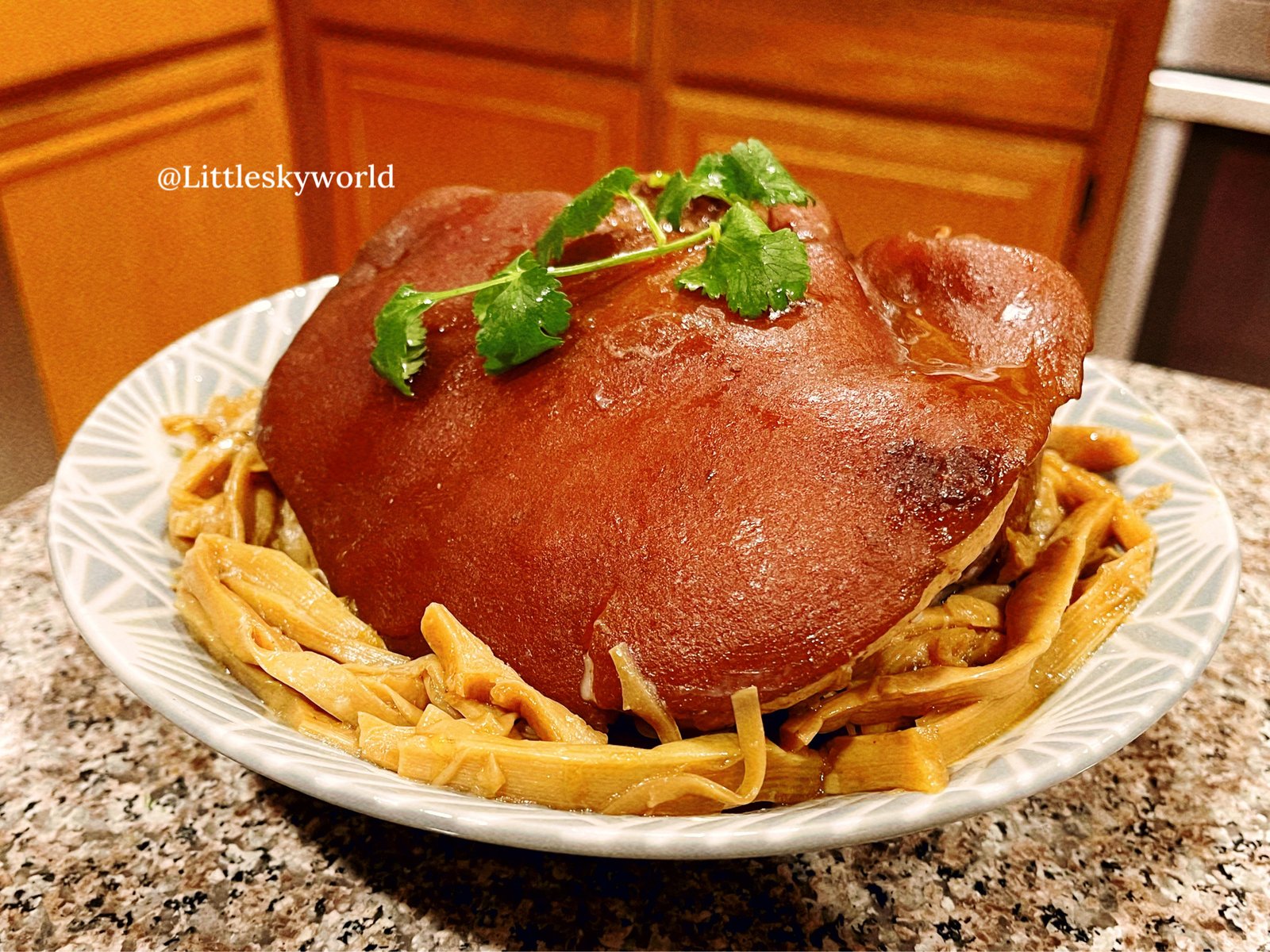Braised Pork Knuckle Recipe , Recipe: Braised pork knuckle with ...